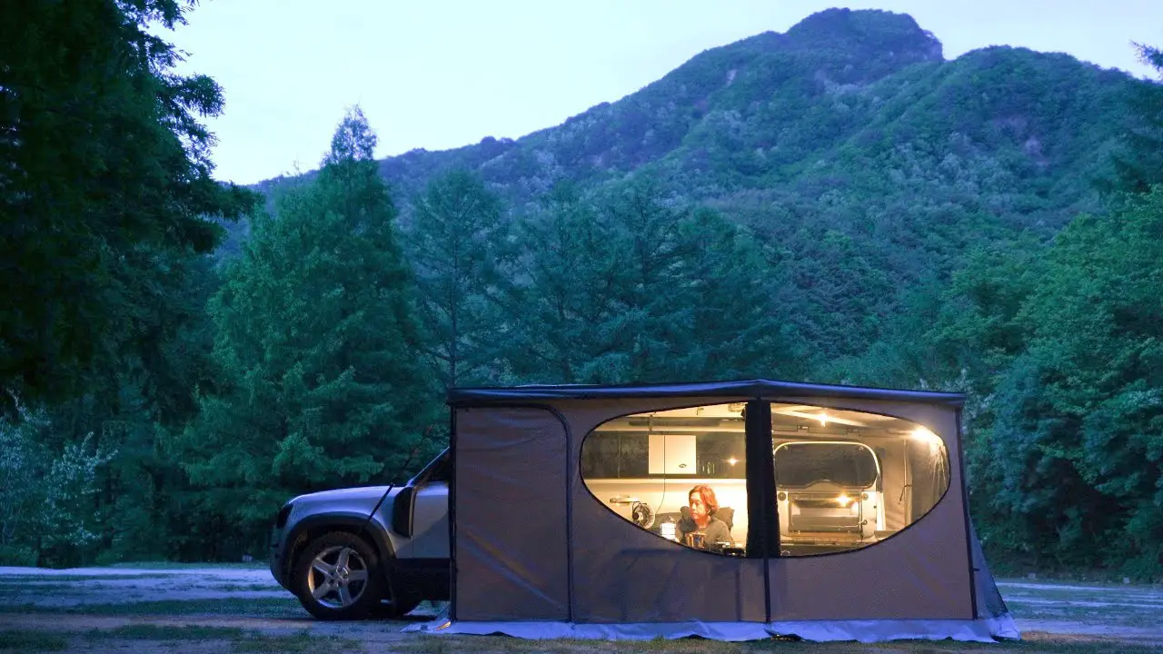 FISH13: YouTube’s Korean Car Camping Guy – TEOSGEAR